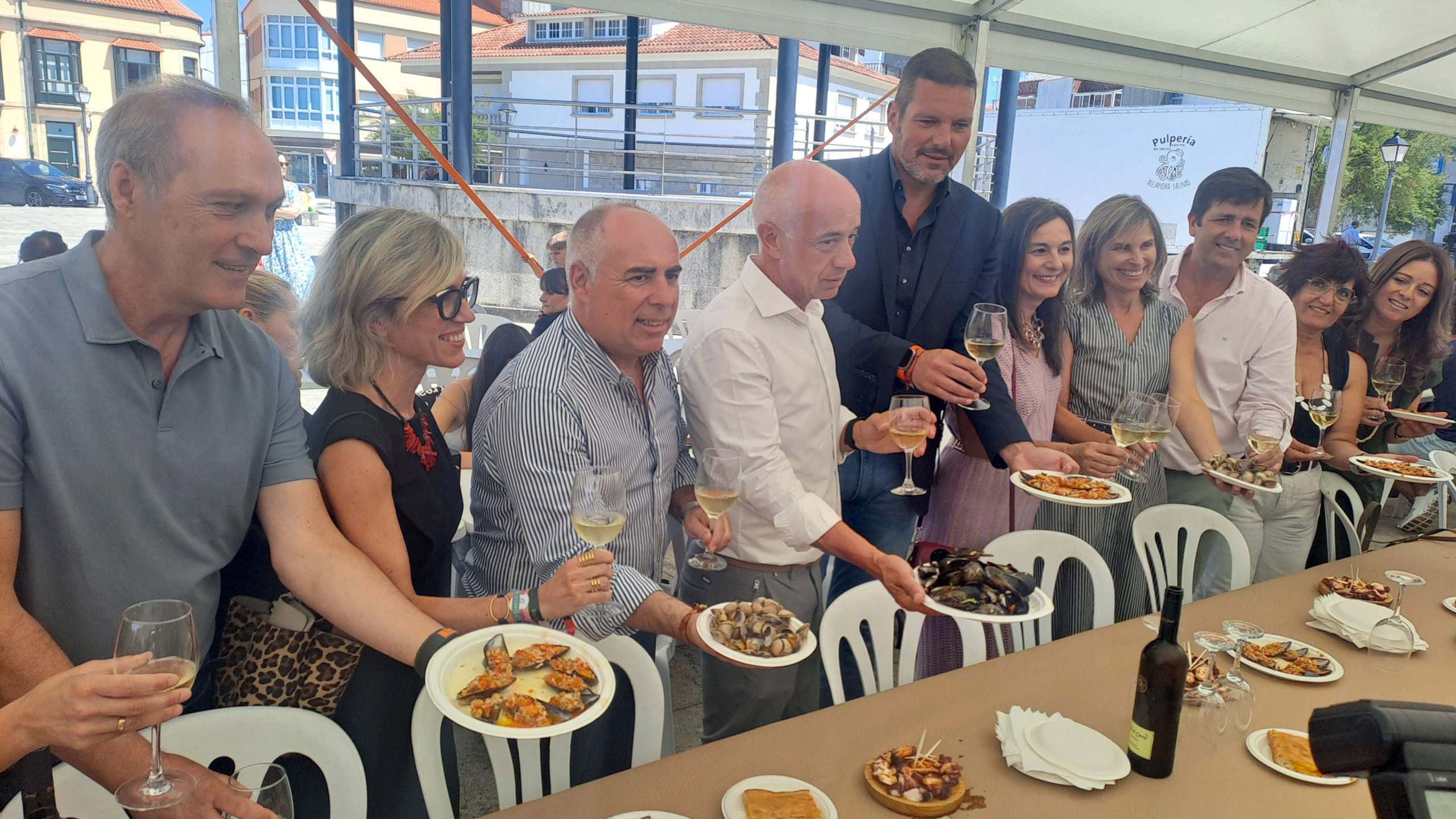The 31st Mussel and Cockle Festival in Vilanova de Arousa opens its ...